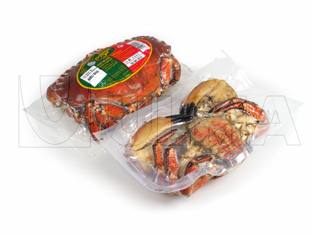 Whole crab vacuum packaging in thermoforming with flexible film — ULMA ...