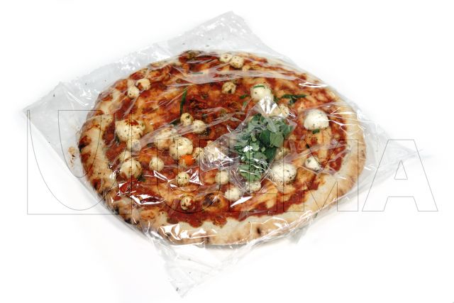 Fresh pizza packaging in modified atmosphere with shrunk laminated film ...